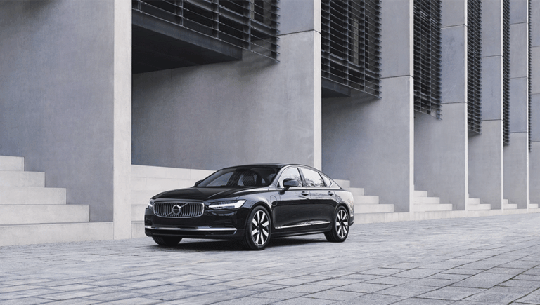 Volvo S90 PHEV phiên bản sedan chủ tịch không sesua
